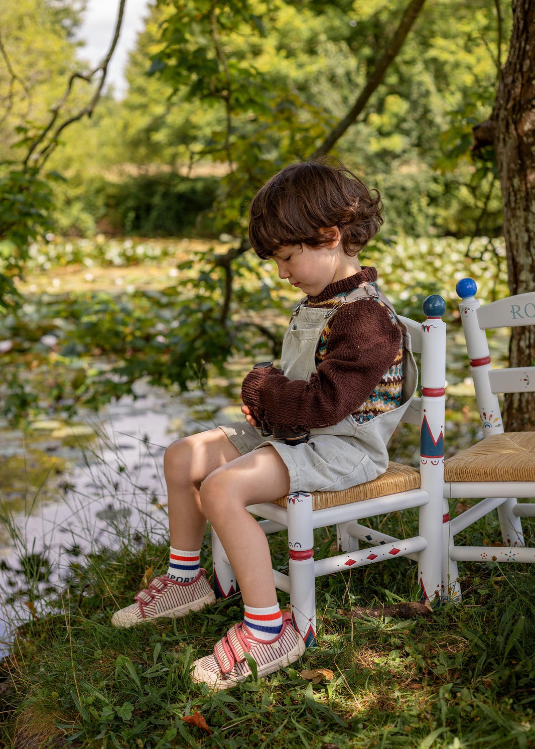 Handpainted children’s chairs, personalised playful pieces – Pierrot Studio